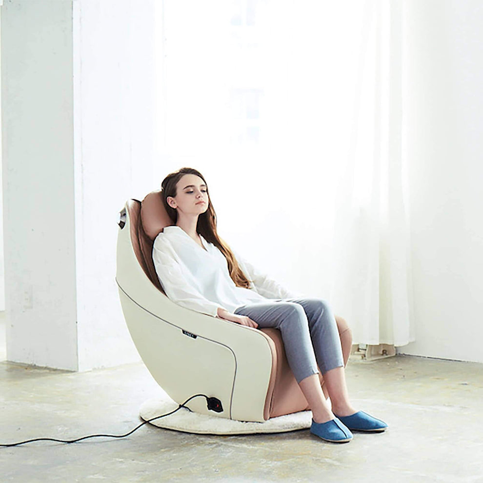 CirC Compact Massage Chair - Premium SL Track Heated Massage by Synca ...